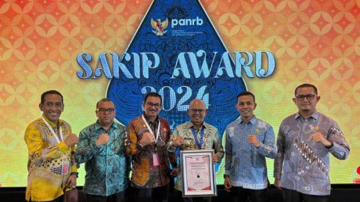 Pemkab Aceh Jaya Terima Penghargaan SAKIP dari Kementerian PANRB, Ini ...