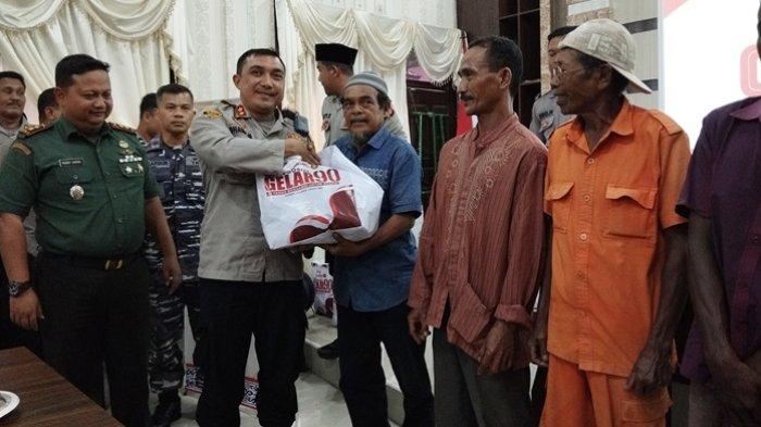 Akabri Lulusan Tahun 1990 Bagi-bagi Sembako dan Gelar Pengobatan Gratis ...