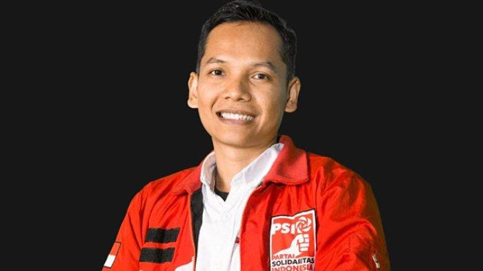 Mualem-Dek Fadh Diminta Akomodir Putra Barsela Isi SKPA - Serambinews.com