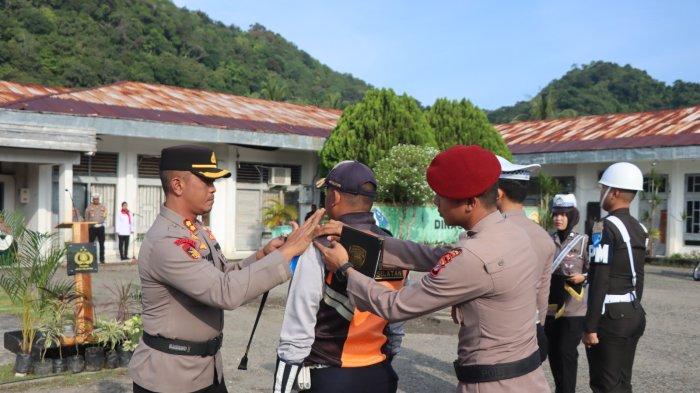 Kapolres Aceh Selatan Pimpin Apel Gelar Pasukan Operasi Keselamatan Seulawah 2025 - Serambinews.com