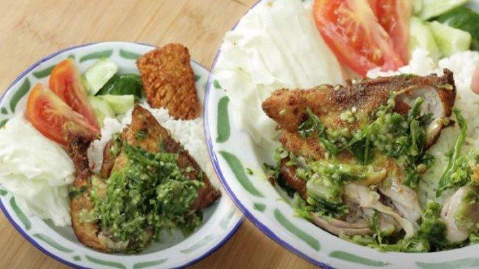 Gurih Empuk! Resep Ayam Penyet Cabe Ijo, Cocok untuk Pecinta Pedas ala ...