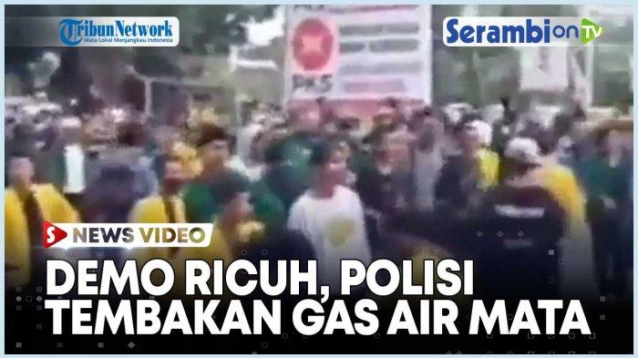 VIDEO Demo Mahasiswa Tolak Kenaikan Harga BBM di Bengkulu Ricuh, Polisi Tembakan Gas Air Mata ...