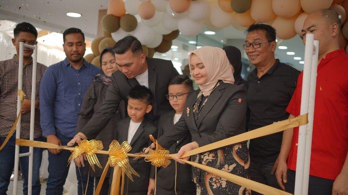 Grand Opening Elite Club di Banda Aceh, Tempat Belanja Ponsel ...