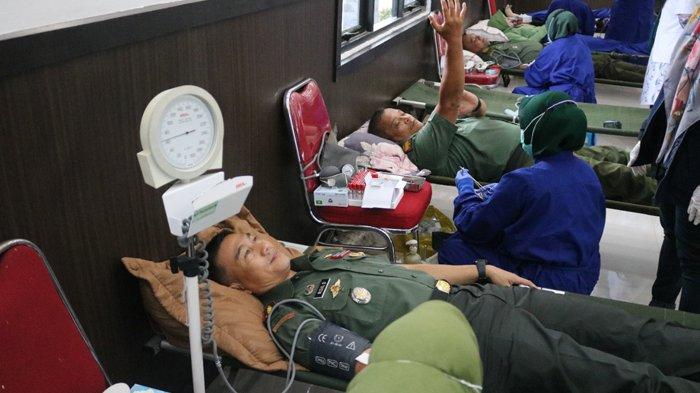 Sambut HUT ke-77 TNI, Kodim Singkil Gelar Donor Darah - Serambinews.com