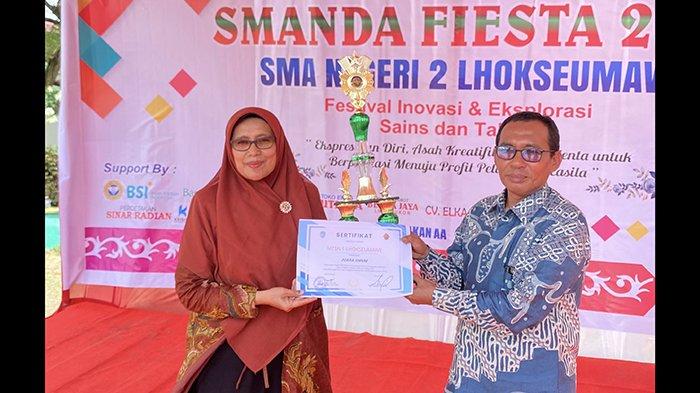 MTsN 1 Lhokseumawe Raih Juara Umum Smanda Fiesta 2024 - Serambinews.com