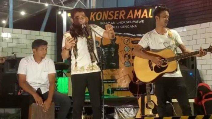 Seniman Lhokseumawe dan Sekitarnya Gelar Konser Amal untuk Korban Bencana Aceh di Kafe BC Cunda ...
