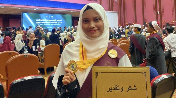 Filzah Jannati Zainun, Mahasiswi asal Aceh Besar Lulus Summa Cumlaude ...