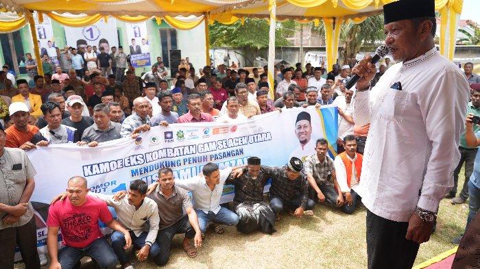 Diikuti Ratusan Eks Kombatan, Mantan Jupen GAM Wilayah Pasee Bacakan Deklarasi Dukungan untuk Om ...