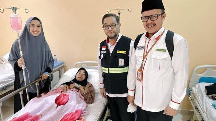 Begini Kondisi Terkini Ibunda Oki Setiana Dewi dan Ria Ricis, Setelah Kembali ke Tanah Air ...