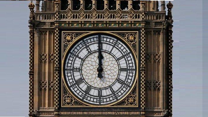 Jam Raksasa Big Ben London 1,7 Ton Kembali Berdetak Usai Direstorasi ...