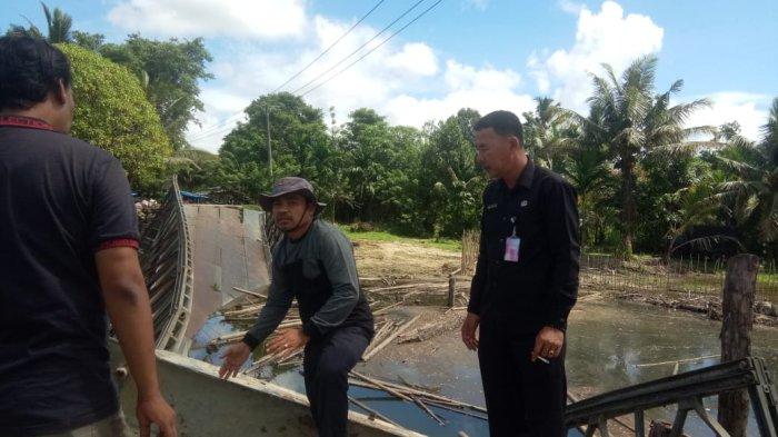 Jembatan Lalla di Simeulue yang Ambruk Mulai Dibongkar, Segera Dilakukan Perbaikan - Serambinews.com