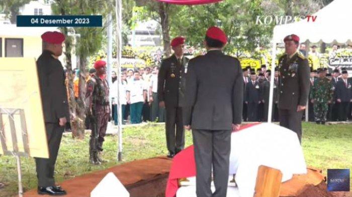 Jenazah Doni Monardo Dimakamkan di TMP Kalibata, Panglima TNI Bertindak sebagai Inspektur ...