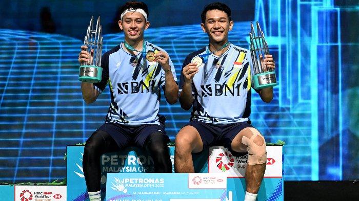 Fajar/Rian Cetak Sejarah Sebagai Peraih Gelar di Semua Level Turnamen Usai Juarai Malaysia Open ...