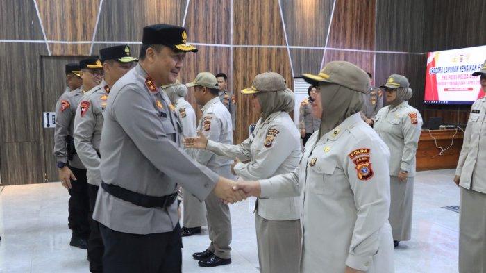 23 PNS Polri Polda Aceh Naik Pangkat, Dipimpin Kapolda Aceh - Serambinews.com