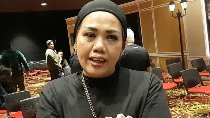 Dulu Pakai Susuk dan 5 Kali Nikah dengan Brondong, Kehidupan Artis Ini ...