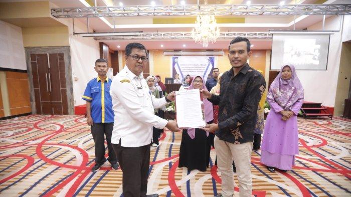 Kepala DPKA Kukuhkan Hayatullah Pasee sebagai Ketum Forum Komunitas ...