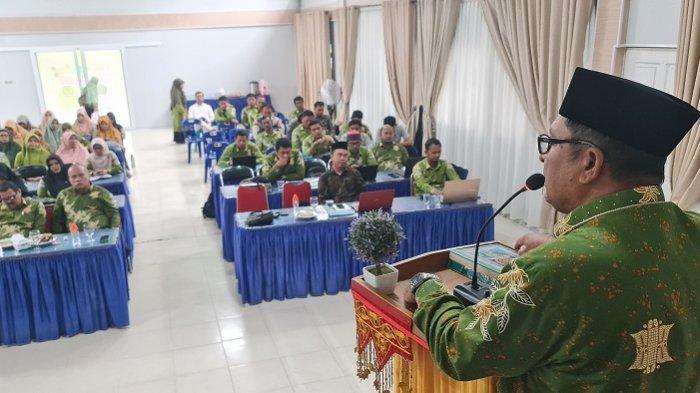 Raker di MAN 1 Sigli, Kemenag Pidie Desak Kepala Madrasah Tingkatkan ...