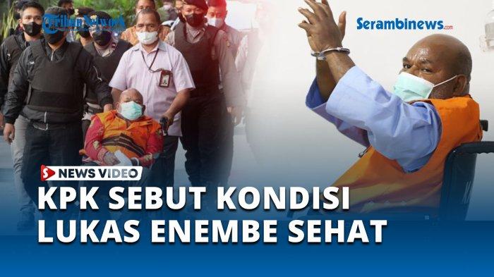 VIDEO Lukas Enembe Bisa Jalan Tanpa Kursi Roda, KPK Sebut Kondisinya Baik-baik Saja ...