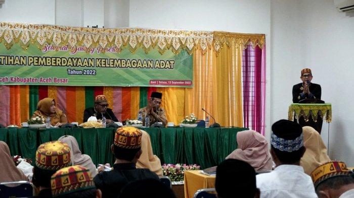 Kuatkan Kelembagaan Adat, MAA Aceh Besar Latih 60 Anggota - Serambinews.com