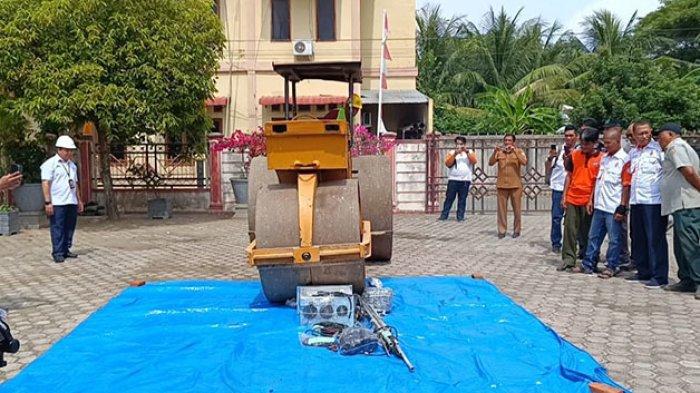 Balmon Musnahkan Perangkat Telekomunikasi - Serambinews.com