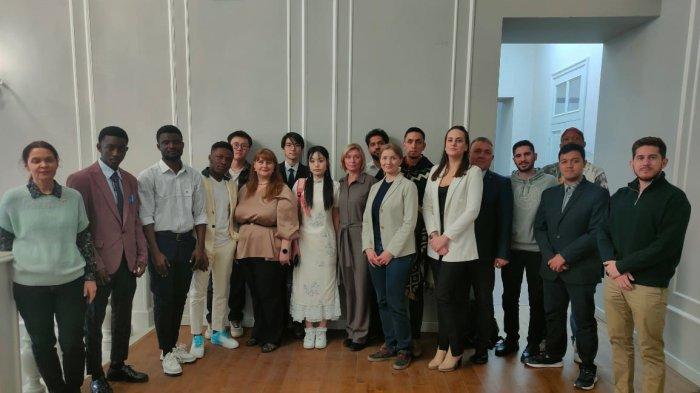 Mahasiswa USK Presentasi Potensi Biodiversitas Aceh di Rusia ...