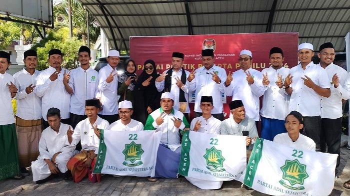 PAS Banda Aceh Serahkan 35 Bacaleg Ke KIP, Nyatakan Siap Bertarung Pada ...