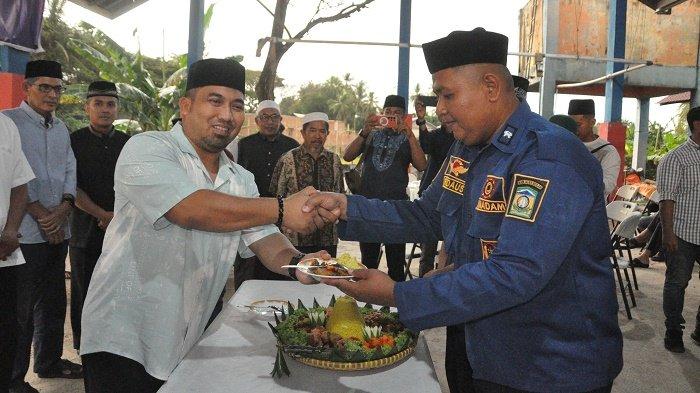 Peringati HUT ke-105 Damkar, Pj Bupati Santuni Anak Yatim - Serambinews.com