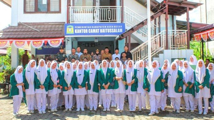 65 Mahasiswa Fakultas Ilmu Kesehatan Unaya PBL di Baitussalam Aceh ...