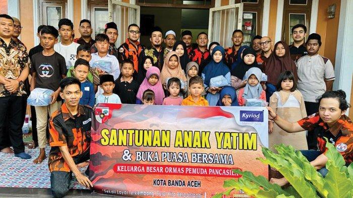 Pemuda Pancasila Banda Aceh Santuni Anak Yatim - Serambinews.com Pemuda Pancasila Banda Aceh Santuni Anak Yatim - Serambinews.com