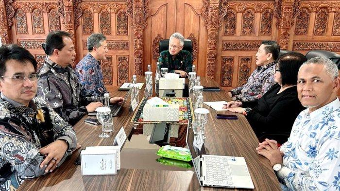 Rektor USK Bertemu Mendiktisaintek Bahas Pengembangan Pendidikan Tinggi ...