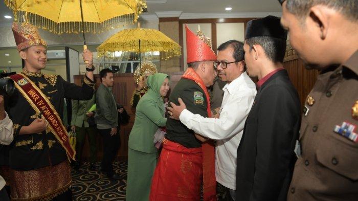 Asisten I Sekda Aceh Sambut Kedatangan Pangdam Iskandar Muda - Serambinews.com