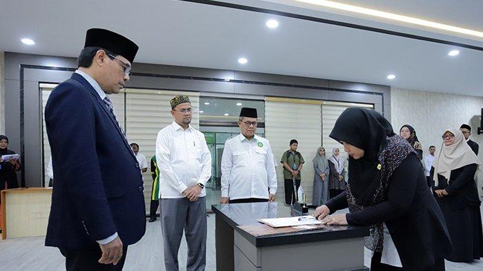 Rektor UIN Ar-Raniry Lantik Sejumlah Pejabat Termasuk 4 Kaprodi Baru, Ini Nama-namanya ...