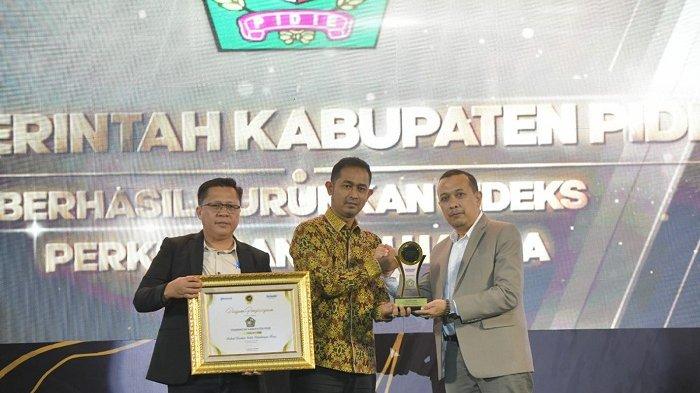 Sukses Kendalikan Indeks Perubahan Harga, Pemkab Pidie Raih Serambi ... Sukses Kendalikan Indeks Perubahan Harga, Pemkab Pidie Raih Serambi ...