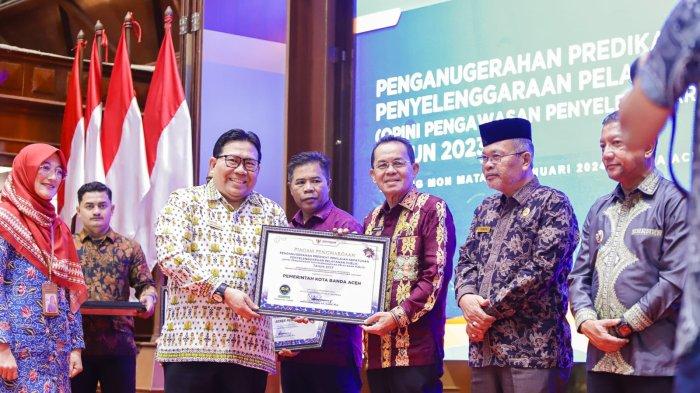 Tingkat Layanan Publik, Banda Aceh Raih Penghargaan Ombudsman - Serambinews.com