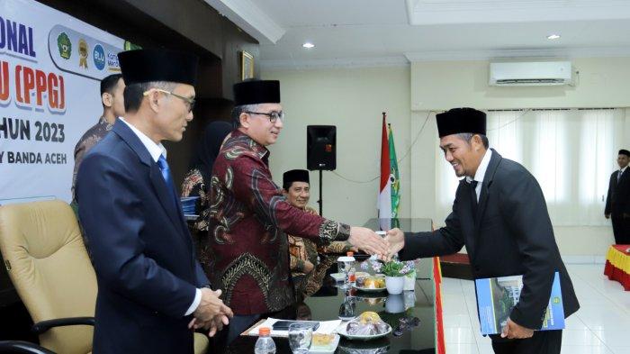 UIN Ar-Raniry Kukuhkan 109 Guru Profesional PPG, Angka Kelulusan Capai 90 Persen - Serambinews.com