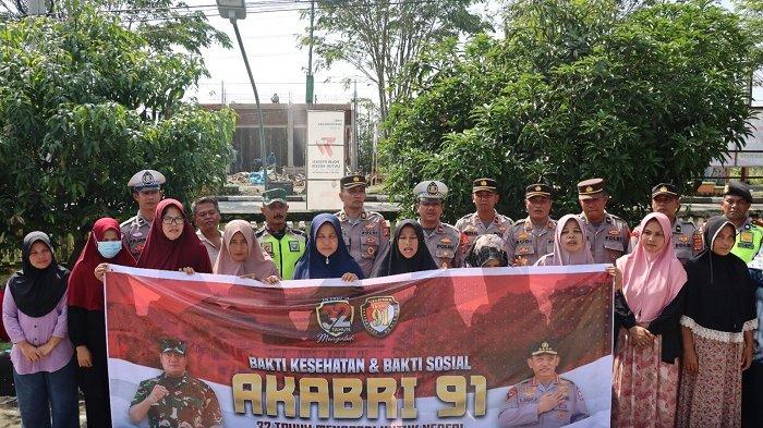 Akabri Angkatan 91 Bagikan Bantuan Sosial ke Warga Kurang Mampu di ...