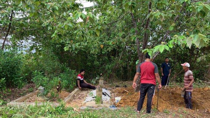 Haji Rasyid Bancin Sampaikan Alasan Yusniati Dimakamkan di Bumi Wakaf ...