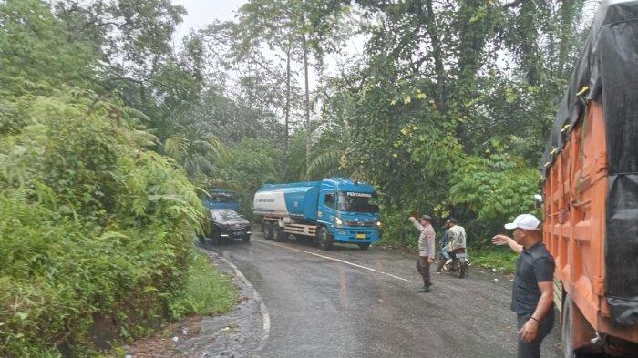 Hujan Deras, Polisi Imbau Pengendara Hati-hati Melintas di Tanjakan Leter S Bulu Sema Aceh ...