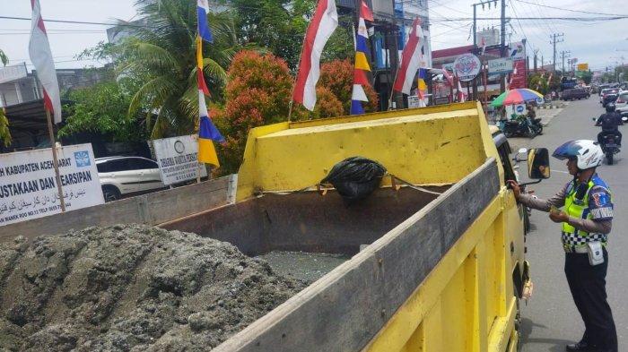 Operasi Zebra Seulawah 2023 di Aceh Barat, Polisi Tindak Pelanggar Lalu Lintas - Serambinews.com