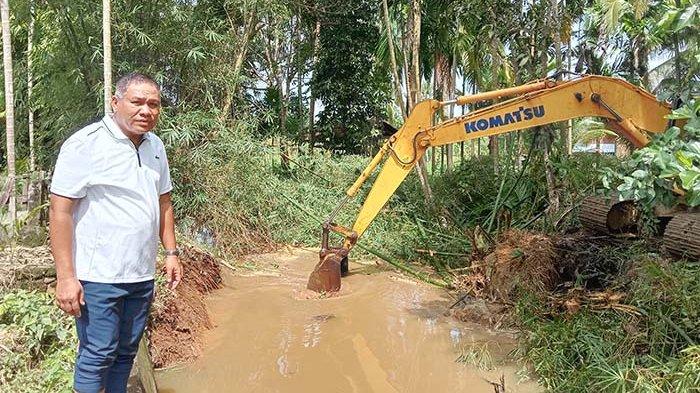 Pj Bupati Abdya Tinjau Langsung Proses Normalisasi DAS Krueng Pante ...