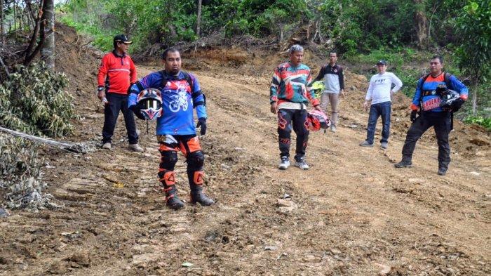 Tinjau Jalan ke Venue PON Paralayang, Pj Bupati Aceh Besar: Harus Pakai Trail atau Double Cabin ...