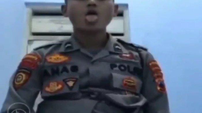 Viral Polisi Lakukan Onani Saat Video Call Sambil Menjulurkan Lidah ...