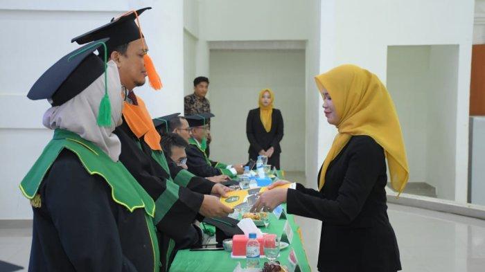 FEBI UIN Ar-Raniry Yudisium 131 Lulusan, Ini Pesan Dekan - Serambinews.com