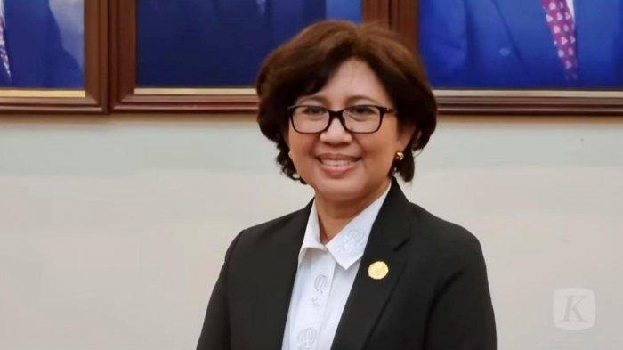 Profil Ova Emilia Rektor UGM 2022-2027, Profesor Pertama Bidang ...