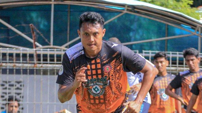 Profil Fahrizal Dillah, Striker Persiraja yang Sudah Malang Melintang ...