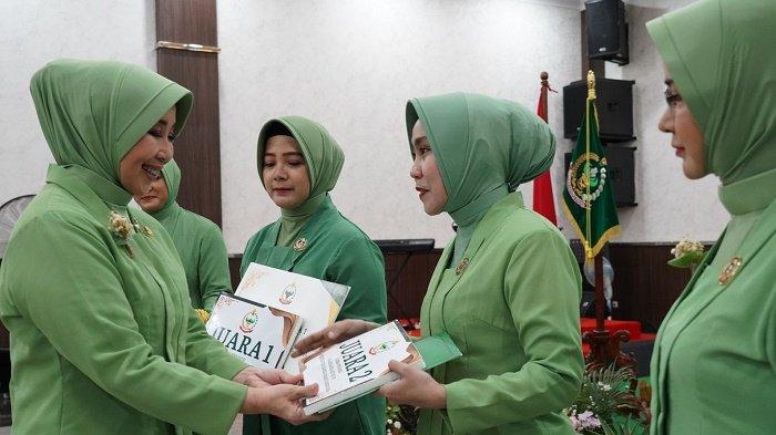 Persit KCK Yonif 113/JS Raih Juara Dua Lomba Posyandu - Serambinews.com