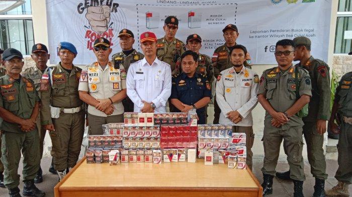Satpol PP Aceh Selatan dan Bea Cukai Amankan 2000 Batang Rokok Ilegal - Serambinews.com