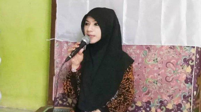 Sosok Shuniyya Ruhama, Ustadzah yang Diduga Waria, Lulusan Cumlaude UGM, dan Pengusaha - Halaman ...