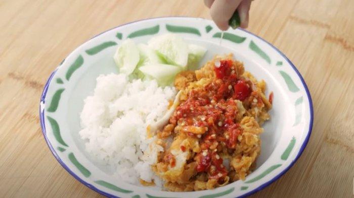 Resep Ayam Geprek Sambal Korek ala Devina Hermawan, Sajian Menggoyangkan Lidah, Pedas, Gurih ...