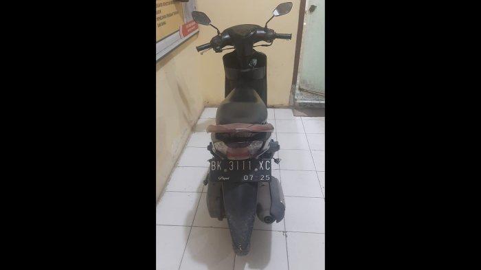 Polisi Amankan 2 Sepmor yang Dibawa Pria Memiliki Riwayat Gangguan Jiwa ... Polisi Amankan 2 Sepmor yang Dibawa Pria Memiliki Riwayat Gangguan Jiwa ...